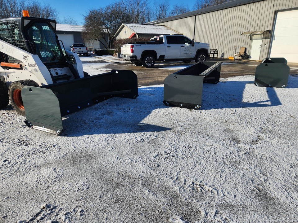 7' Bobcat Skid Steer Snow Pusher Box Commercial 30" Tall Plow CAT Case ...