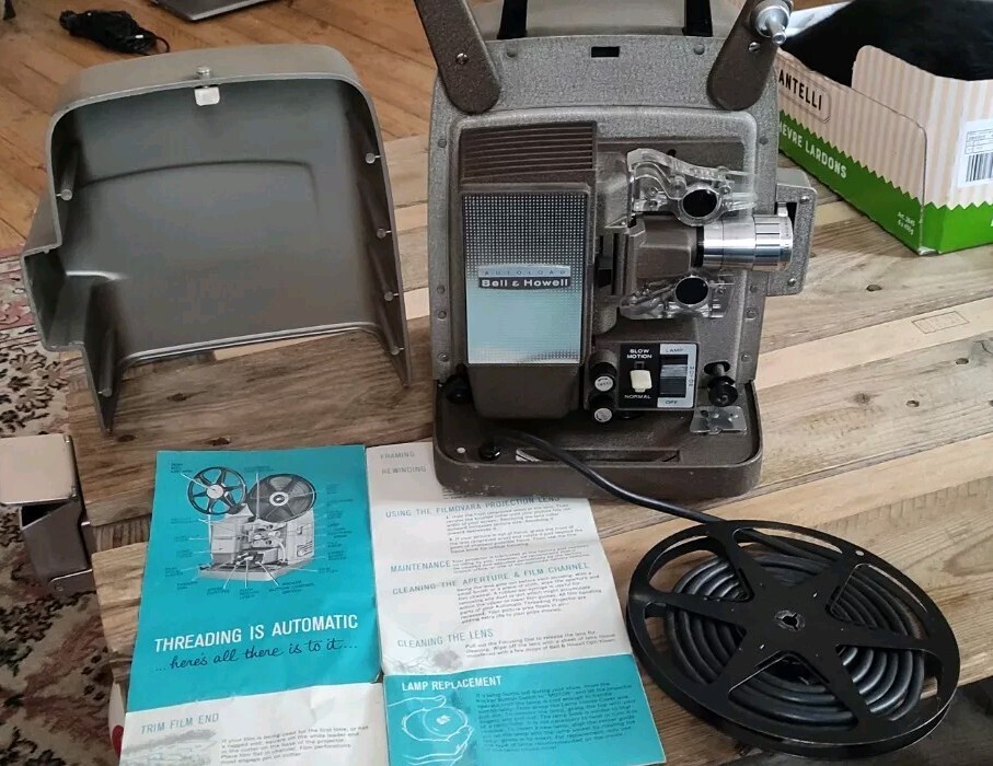 Bell Howell Autoload 8mm Projector Vintage Design 60's id. Heurtiez ...