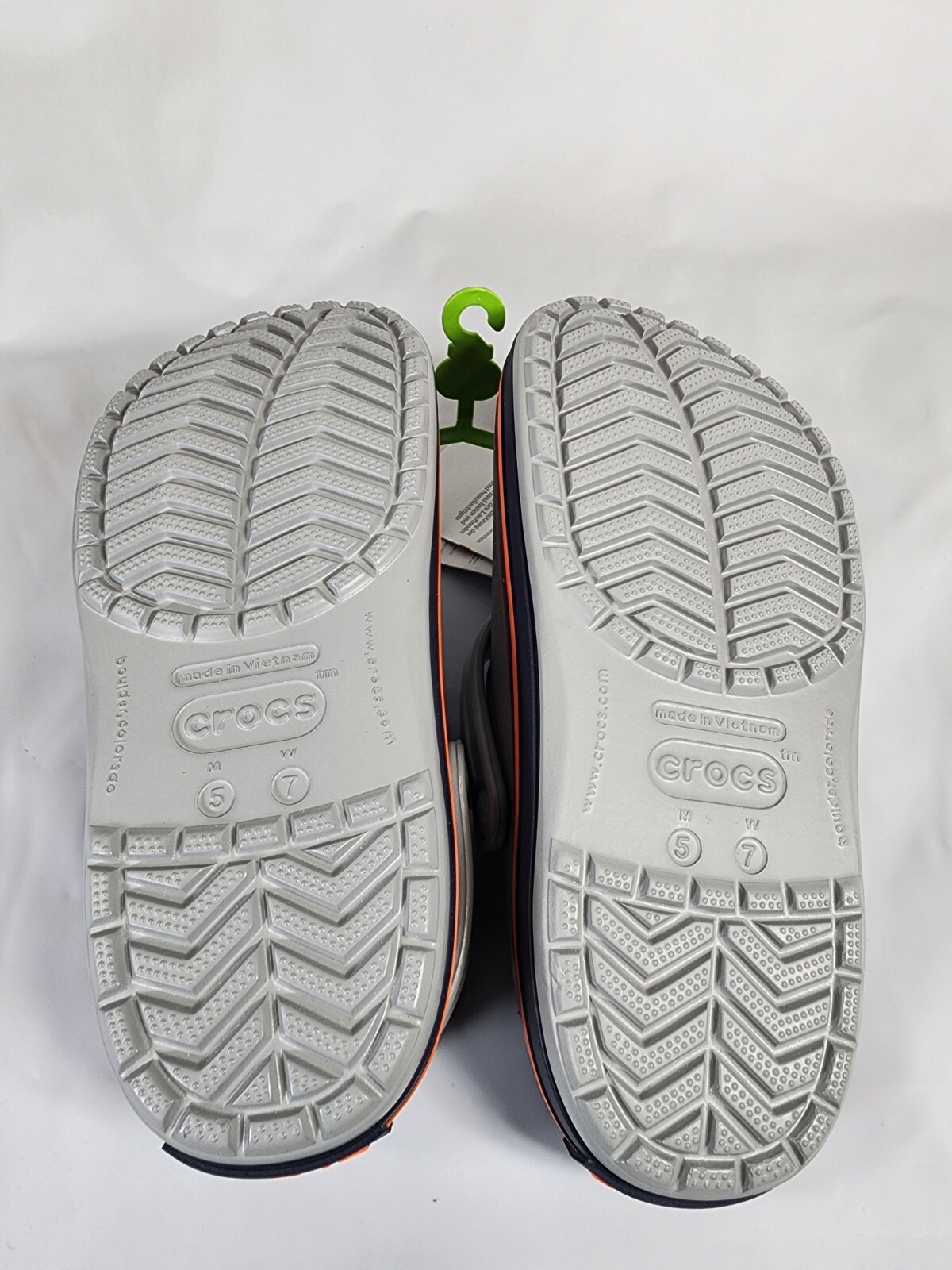 Crocs Unisex Clogs Light Grey White Orange Stripe Size Mens 5 Womens 7 ...