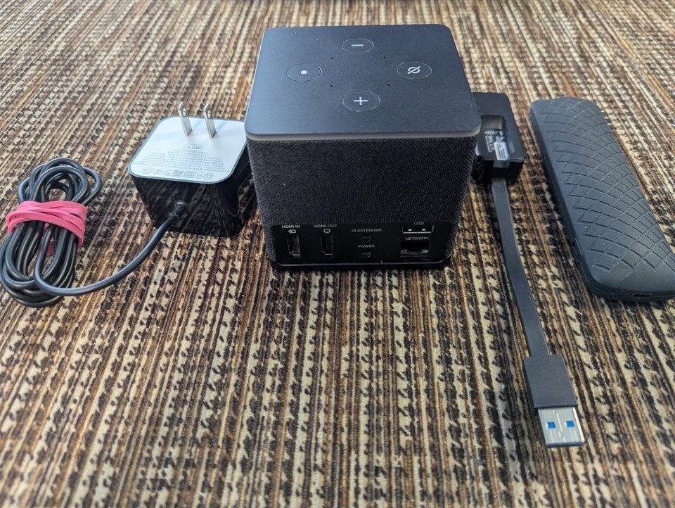 Amazon Fire TV Cube 3rd Gen HDMI WiFi 6E 4K Ultra HD + Pro Backlit ...