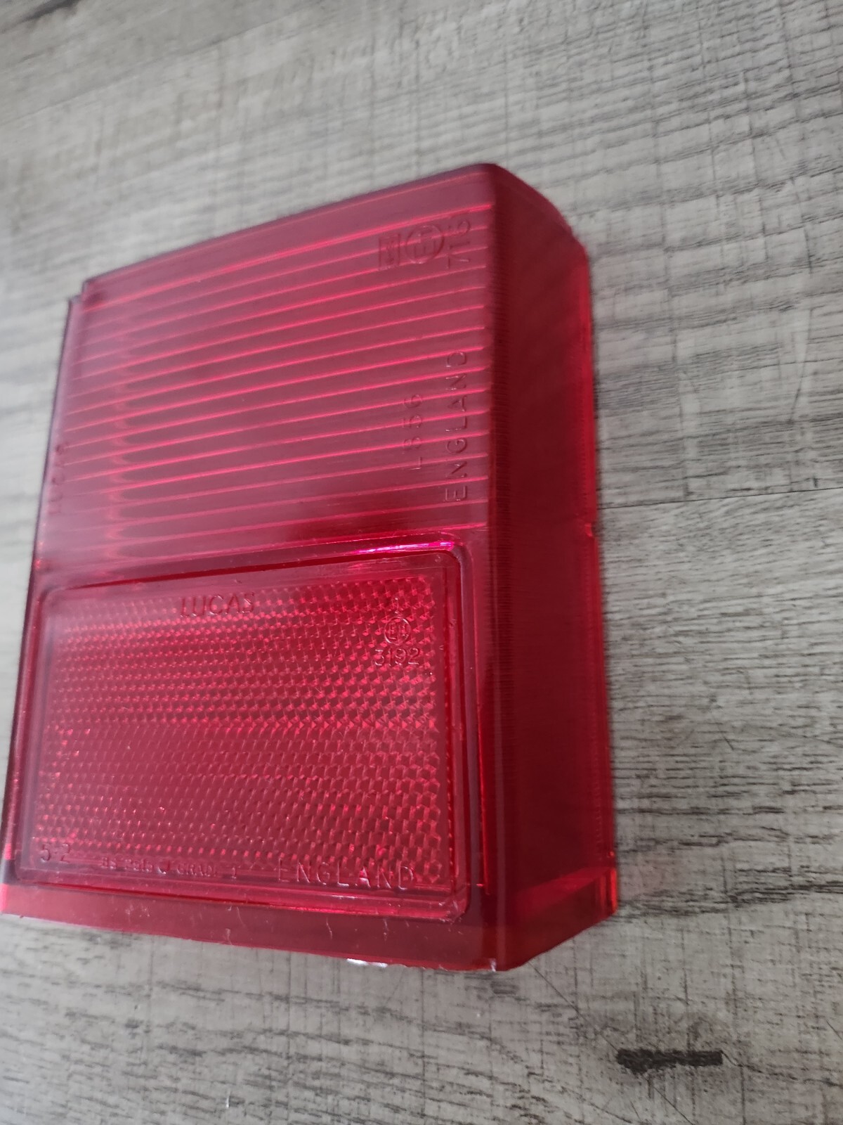 LUCAS L856 Triumph 2000/2500 MK2 L856 Red LH red Lens & Reflector N.O.S ...
