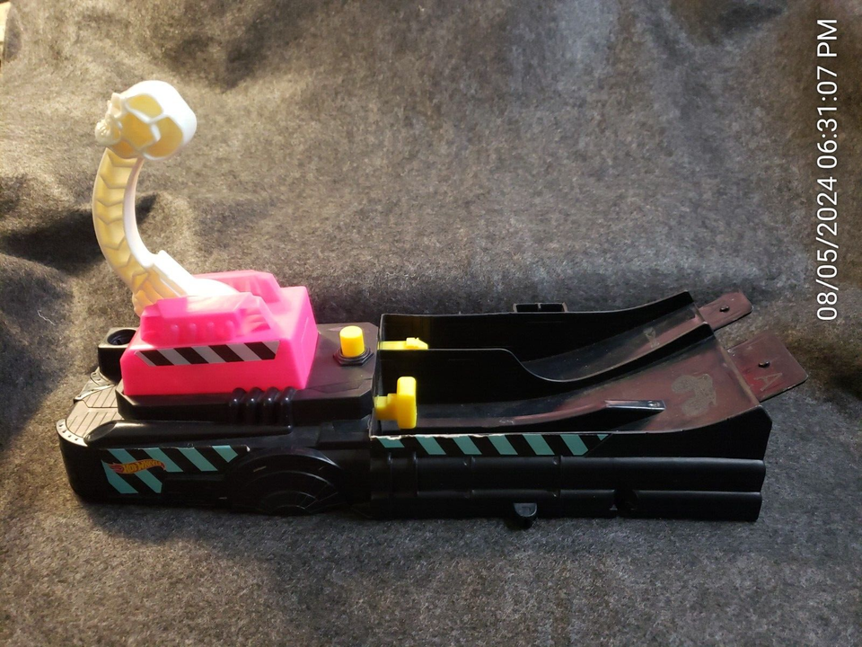 Hot Wheels Monster Truck 2019 Skull Glow In The Dark Dual Racers ...