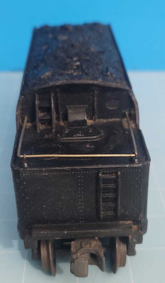 CB44: Older Scarce Postwar Lionel 2466WX Tender w/ Flying Shoe Trucks ...