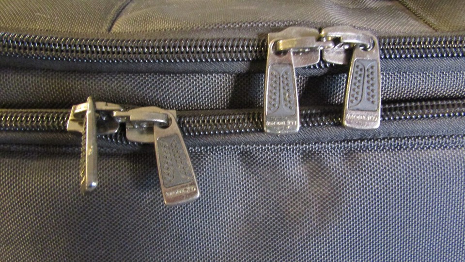 ATIVA MOBIL IT Wheeled Rolling Laptop File Briefcase Travel Bag ...