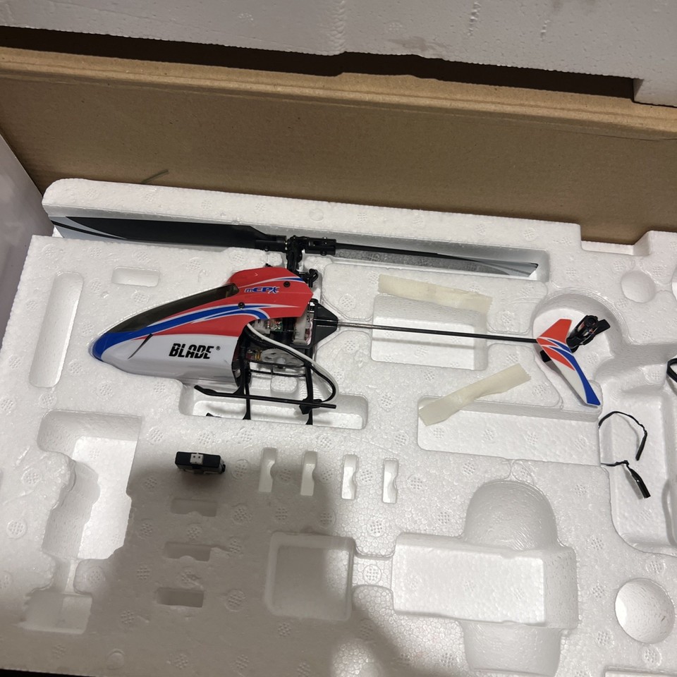 Blade mCP X V2 BNF RC Helicopter AS3X Flybarless w Box Charger - Great ...