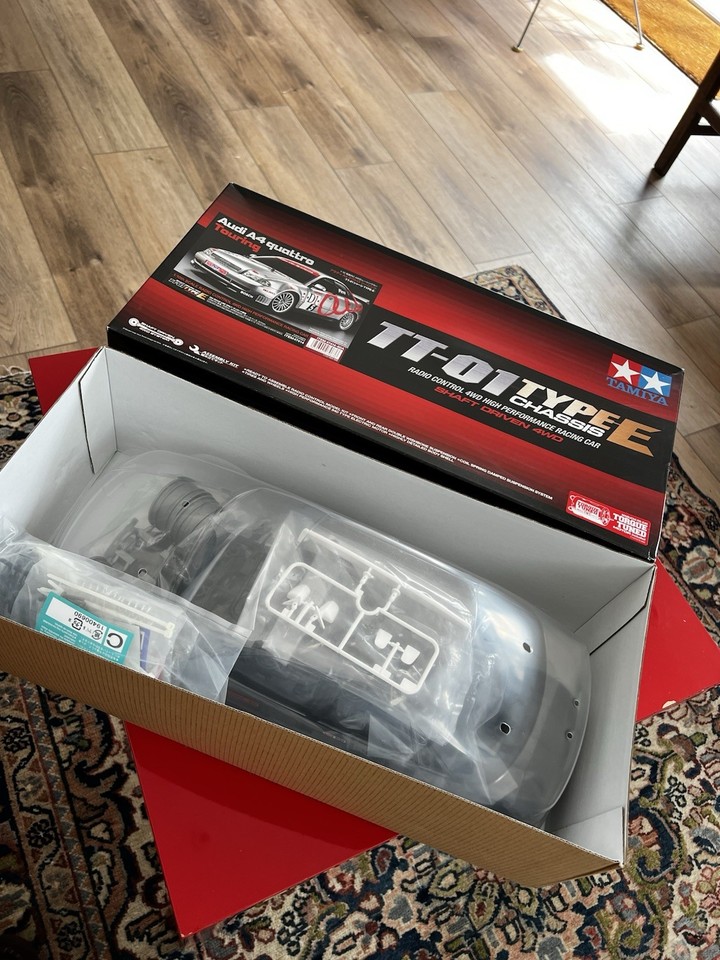 TAMIYA 47414 Audi A4 Quattro Touring Car TT01E 1:10 RC Assembly Kit ...