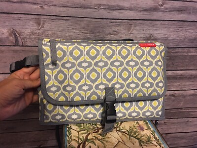 Skip Hop Compact Diaper Changing Station Clutch Travel Bag Diaper/Wet ...