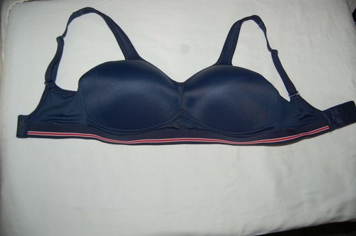 M&S Angel High Impact Sports Bra Non Wired Moulded Cups Navy UK 28C EUR ...