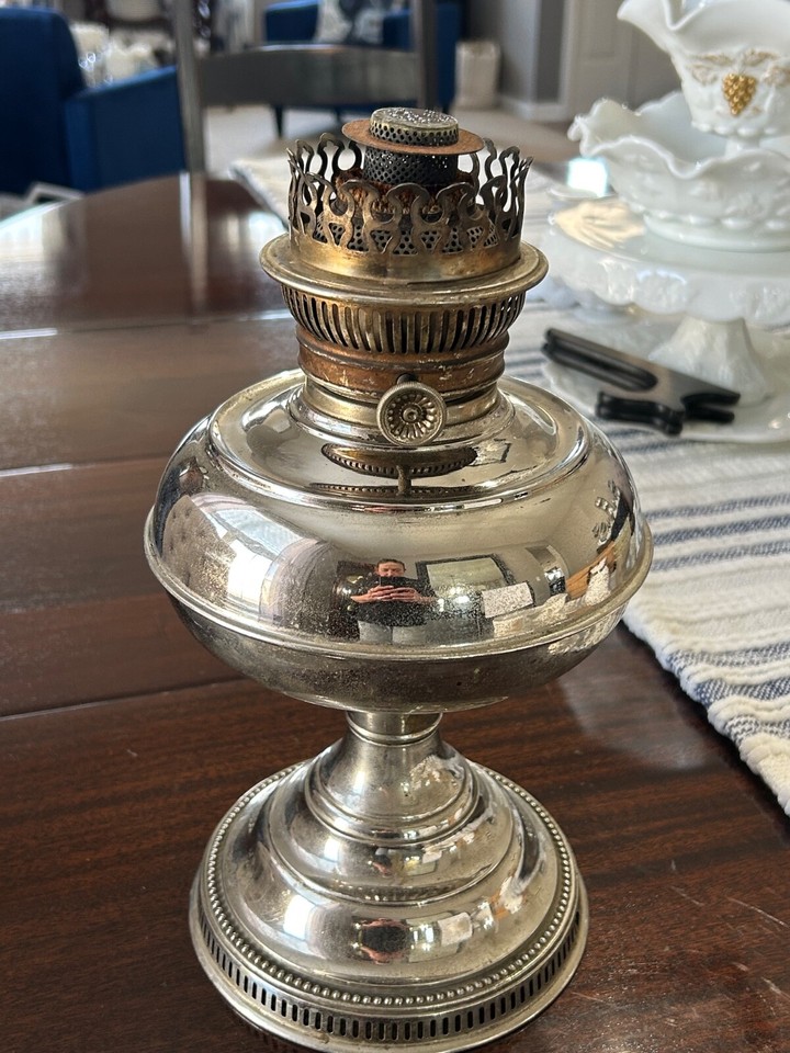 Antique Original Rayo Center Draft Kerosene Oil Lamp with Flame ...