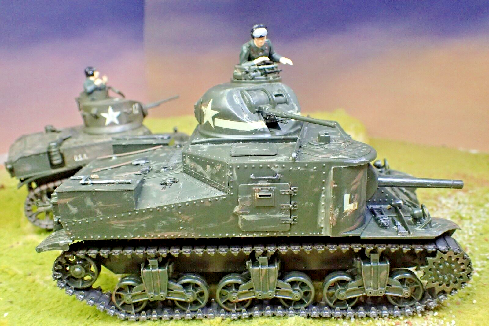 Built Painted Tamiya 1/35 U.S. Lee tank, light tanks & infantry lot | eBay
