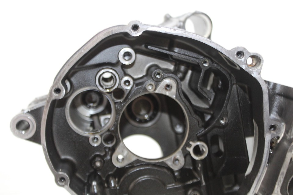 2004-2006 YAMAHA YZF R1 YZF-R1 ENGINE MOTOR CRANKCASE CRANK CASES BLOCK ...