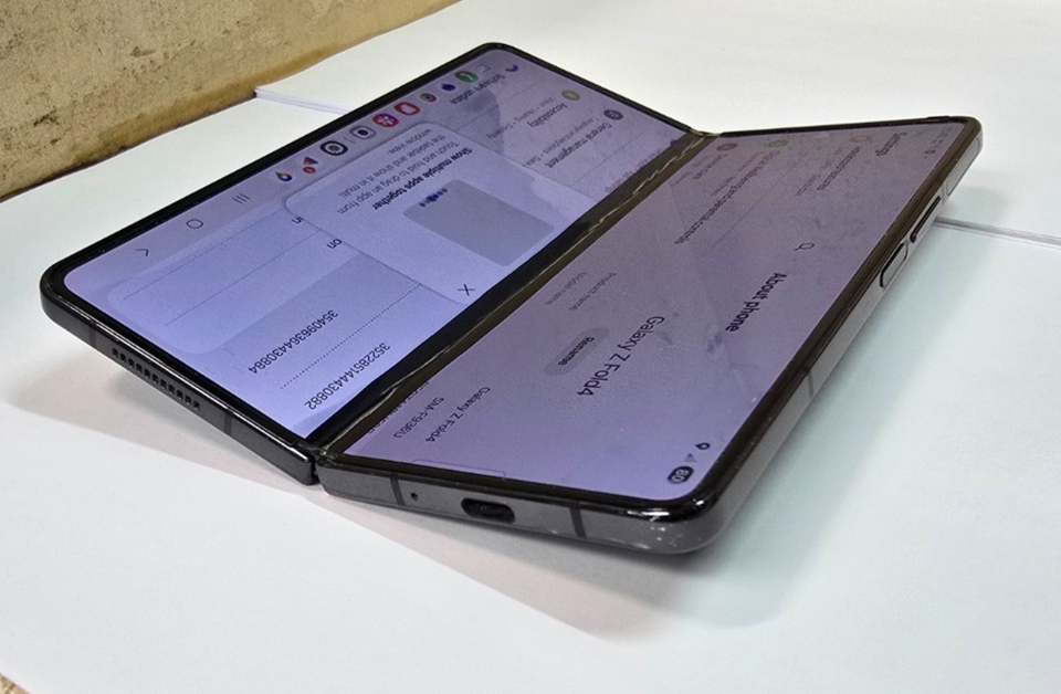Samsung Galaxy Z Fold4 Phone SM-F936U T-Mobile Broken Fold Screen | eBay