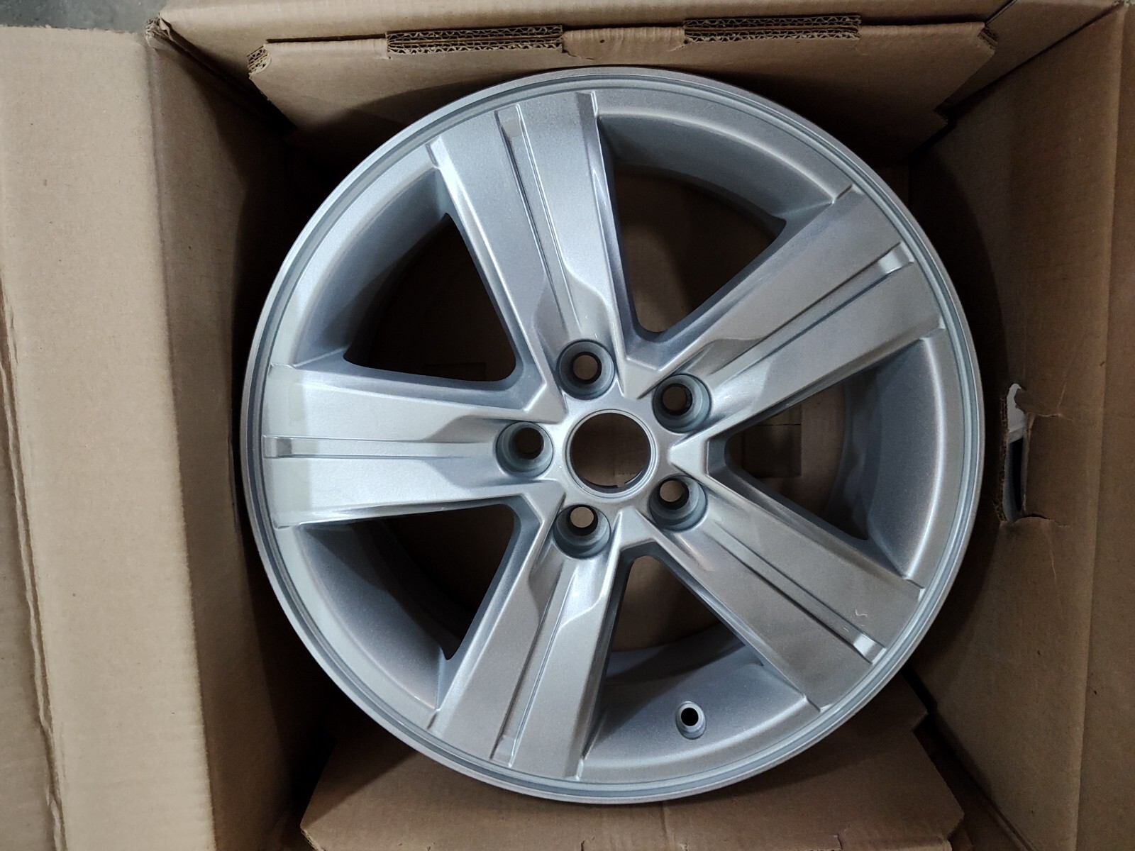 Wheel Rim Chevrolet Trax 16 2013-2022 42671503 95073802 95103615 Silver ...