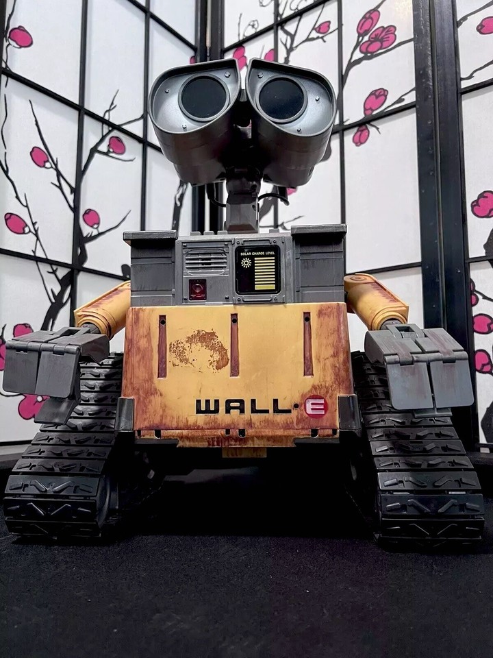 Disney Pixar Thinkway Ultimate Wall e Remote Control Robot Programmable ...