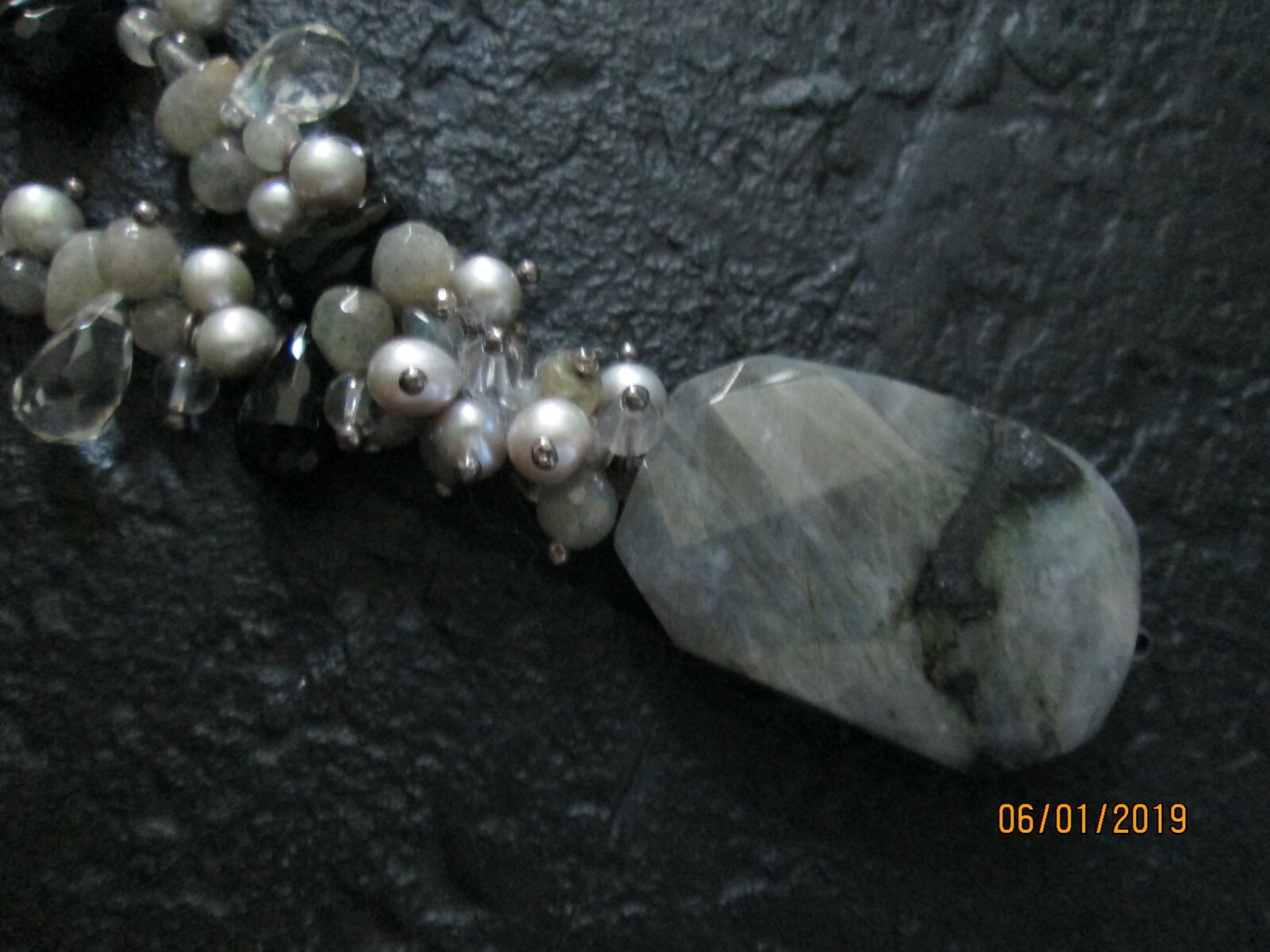 LOVELY 18 INCH FRESHWATER PEARL AND GRAY QUARTZ NECKL… - Gem
