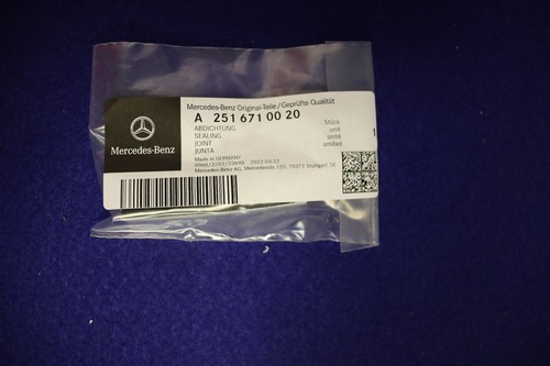 NEW MERCEDES OEM 10-15 GLK350-Windshield Lower Seal 2516710020(MBA0524 ...