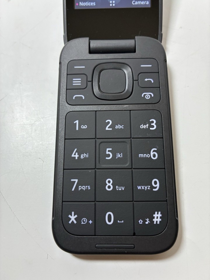 Nokia 2760 Flip Phone 4G 4GB 5MP Camera Tracfone N139DL KaiOS Cellphone ...