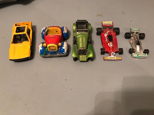 GRUPPO DI CINQUE MODELLINI MISTI