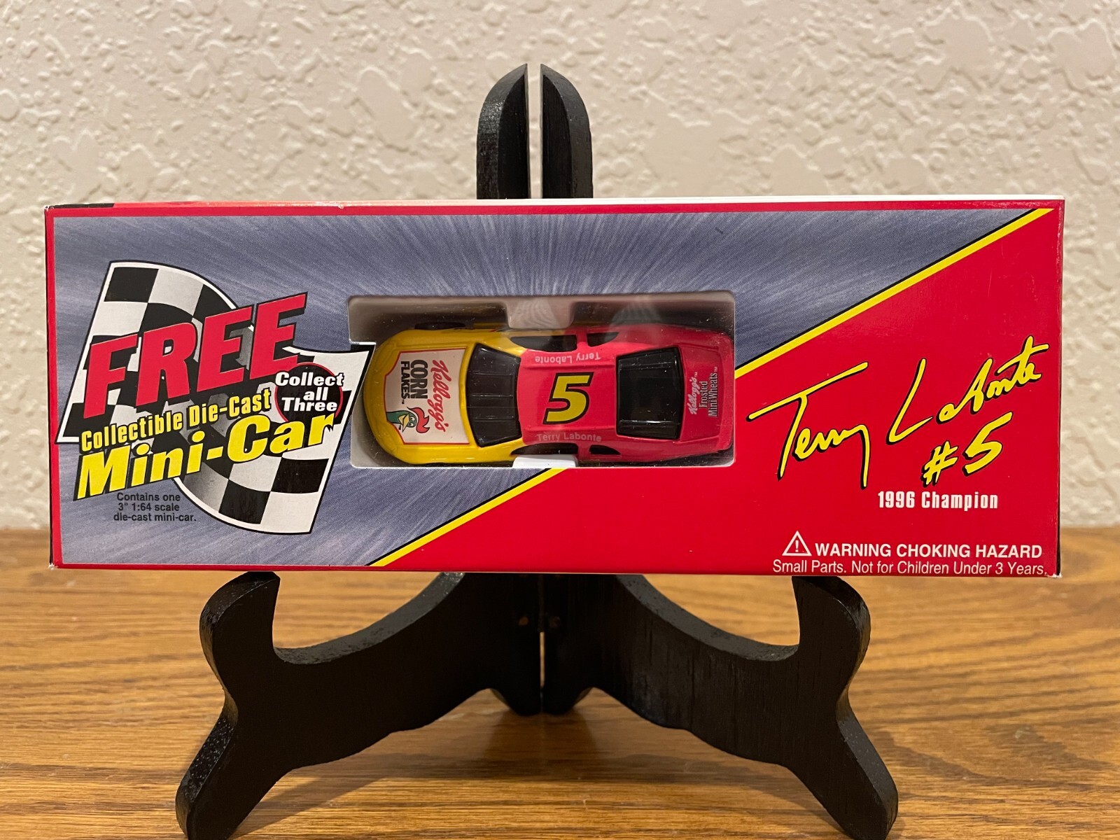 Terry Labonte #5 Kelloggs 1996 Racing Champion 1:64 Scale Diecast race ...