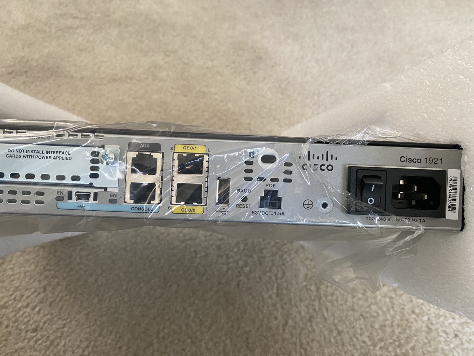 Cisco EA8500 1000 Mbps 2-Port Gigabit Wireless Router (CISCO1921/K9 ...