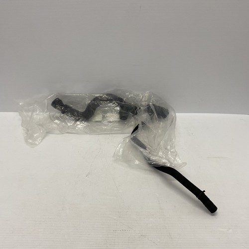 LAND ROVER DISCOVERY L462 Upper Radiator Coolant Hose LR081657 NEW ...