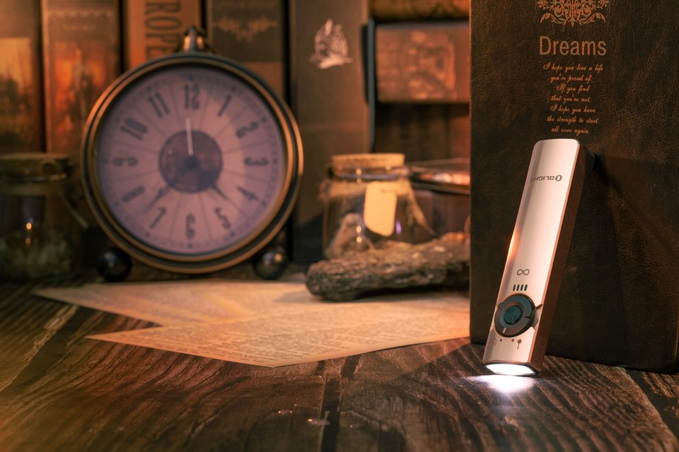 Olight Arkfeld CU Eternal 3 Flat Flashlight, Green Laser/White Light ...