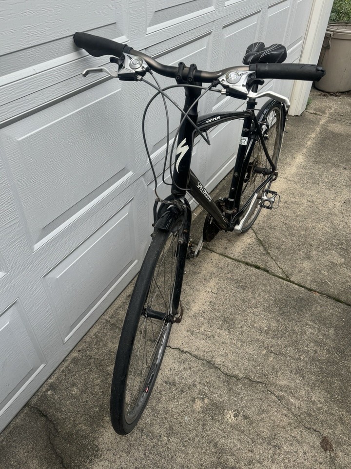 Specialized Sirrus L Road Bike EN14764 57cm City Bike Needs Handle Bar ...