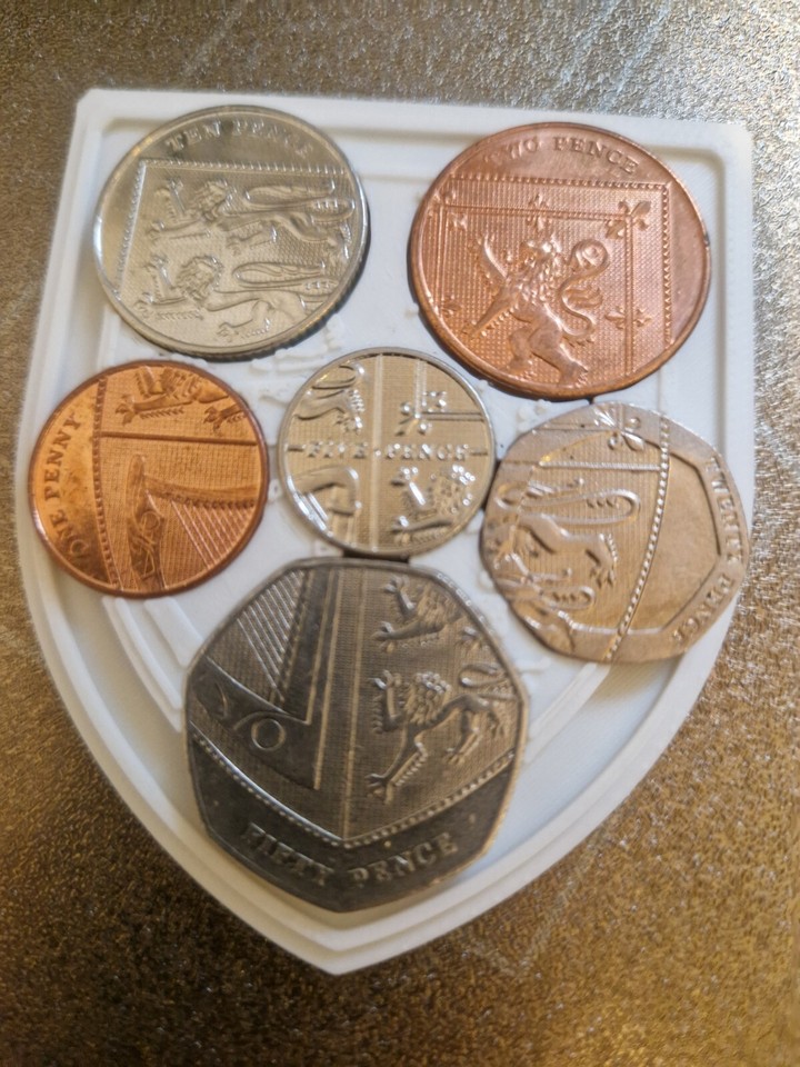 Royal Shield British Coin Display Holder Numismatic Set UK Coins ...