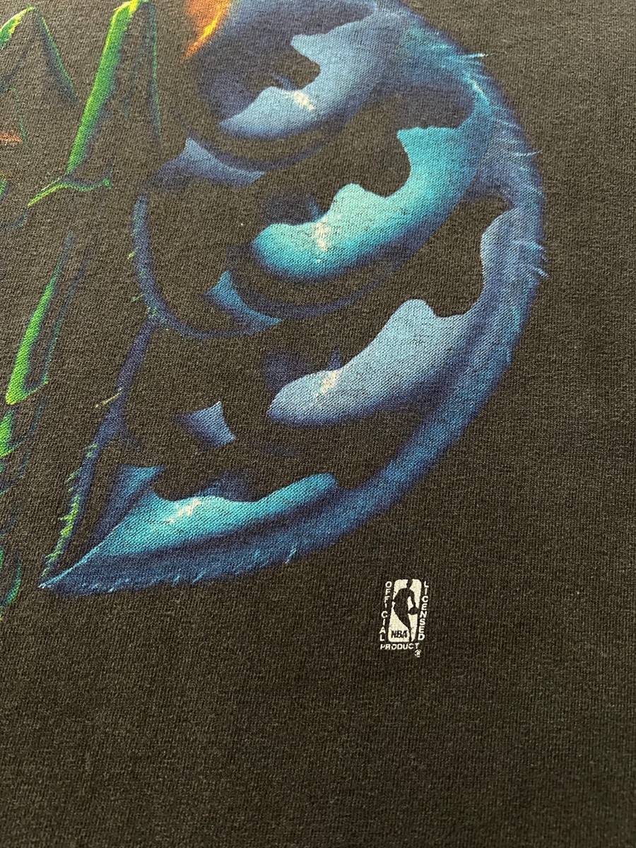 Vintage 90s Charlotte Hornets NBA Salem Sportswear Black T Vintage 90s Charlotte Hornets NBA Salem Sportswear Black T