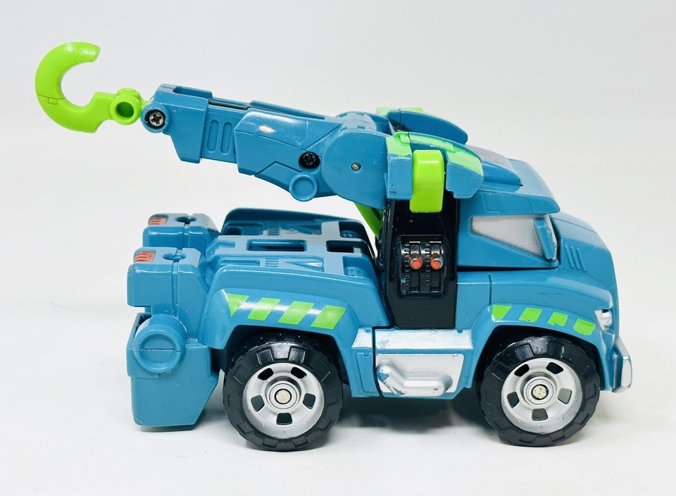 Transformers Rescue Bots Hoist the Tow-Bot Figure Playskool Heroes ...