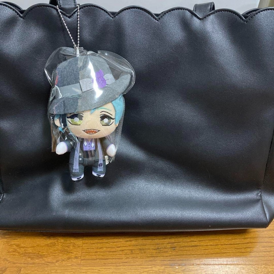 Twisted Wonderland Floyd Model Ita Bag Plush Badge A3 Size | eBay