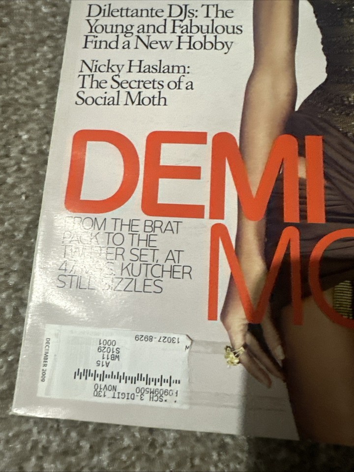 W Magazine "The Moore The Merrier" issue December 2009-Demi Moore cover ...