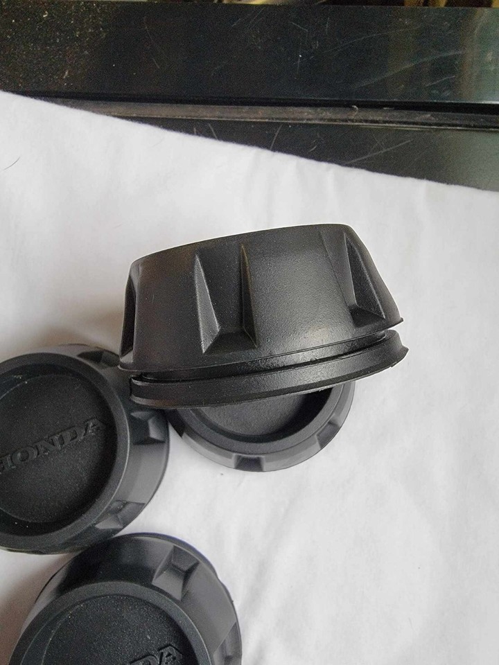 OEM Honda Wheel Center Caps 44732-HR6-A60 Set of 4 New FLASH SALE Free Shipping | eBay