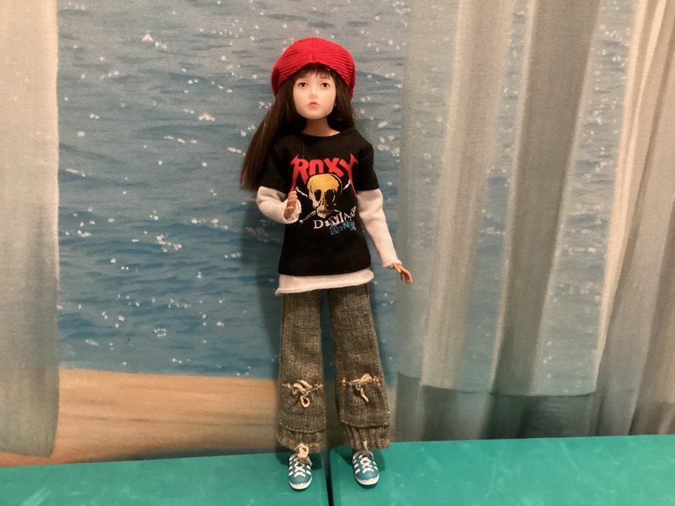 1/6 OOAK Repaint Stacie Barbie Doll - Cool Teen-ager Girl With Clothes ...