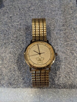 Vintage Hamilton Quartz Watch In box with manual | eBay