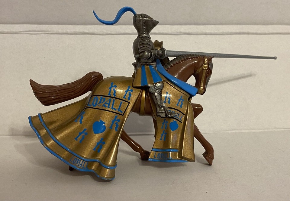 Britains 1997 Mounted Medieval Knight Jousting Blue Gold 54mm Lead ...