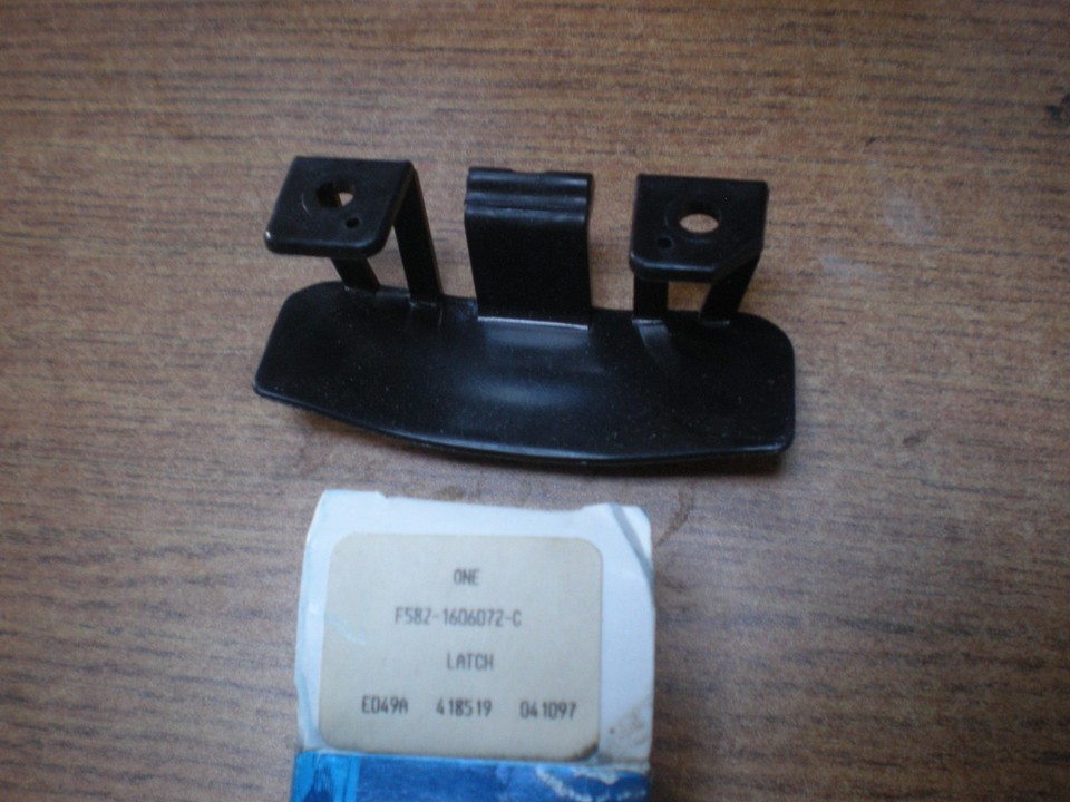 NOS 1995 96 97 MERCURY VILLAGER FLOOR CONSOLE LATCH F58Z-1606072-C | eBay