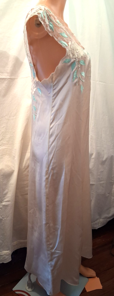 White negligee with white roses and powder blue leaves, rayon with lace ...