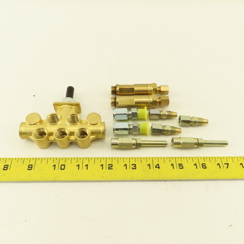 Bijur Lubricator Pump Manifold Fittings Lot Of 10 | eBay