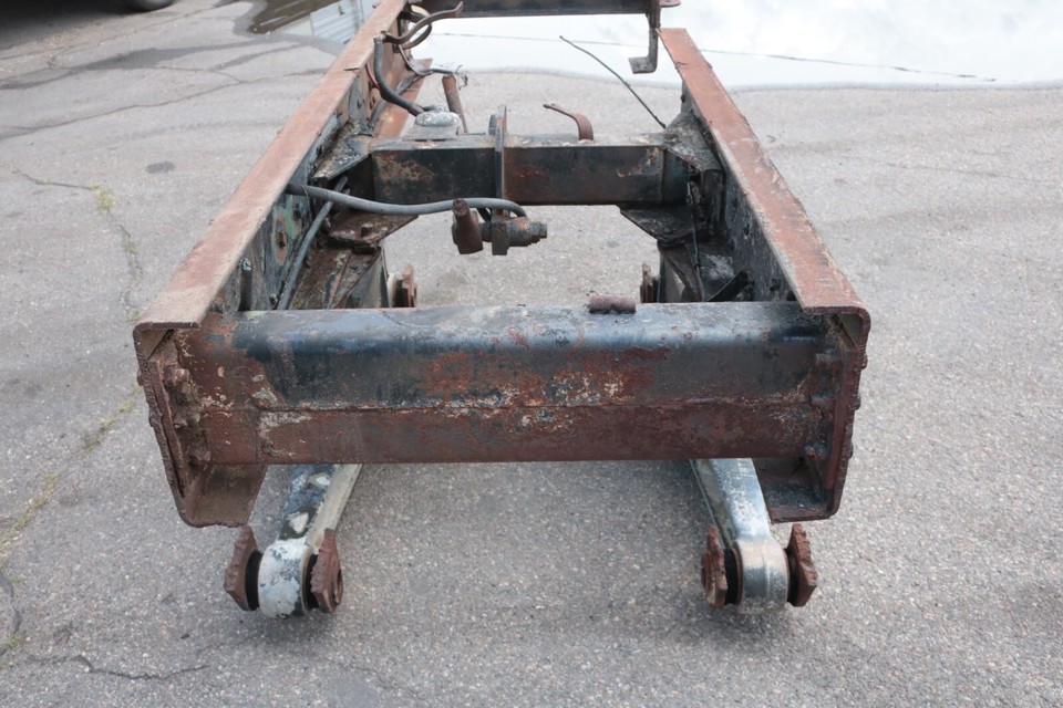380 Series Hendrickson Suspension Pad Over Walking Beam 50" Aluminum ...