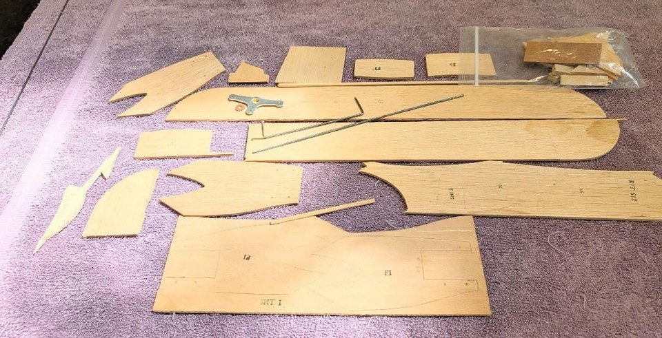 STERLING MODELS LOCKEED P-38 LIGHTNING CONTROL LINE KIT, IOB ...