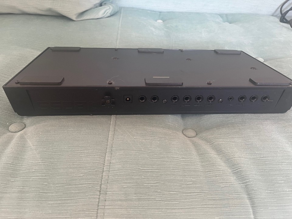 BOSS ME-8 Guitar Multiple Effects Distortion Chorus Effects Unit | eBay