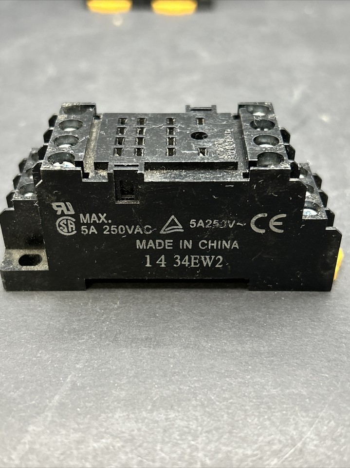 Omron Relay Socket PYF14A-E PYF14AE 14-pin (Packs of 3) *NOS/Open Box ...