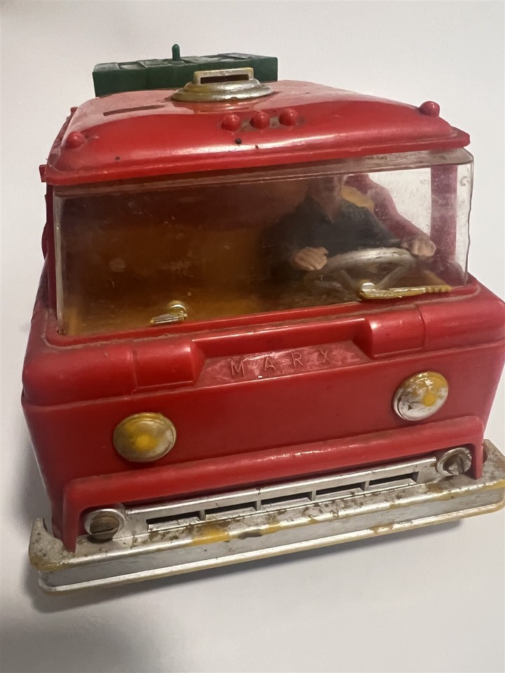 1960s Vintage Marx Farm Truck/Battery Operated/Includes Chickens Damage ...