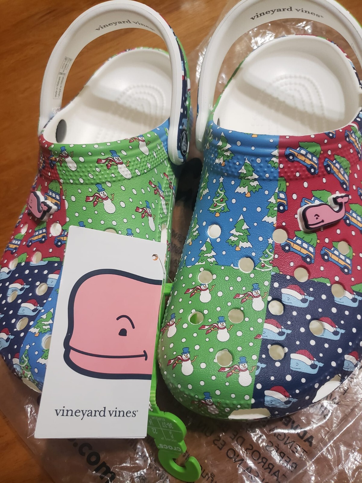 Holiday VINEYARD VINES Crocs Classic Clog collaboration J4/W6 NEW ...