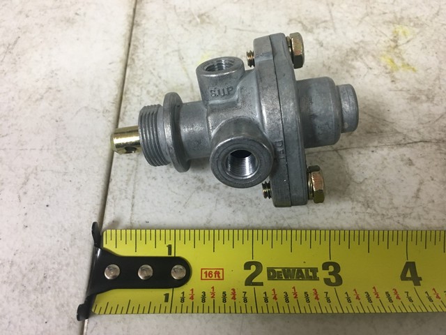 PP1 Valve Assembly Kit with Knob. Excel # EM56360 Ref. # Bendix 286820 ...