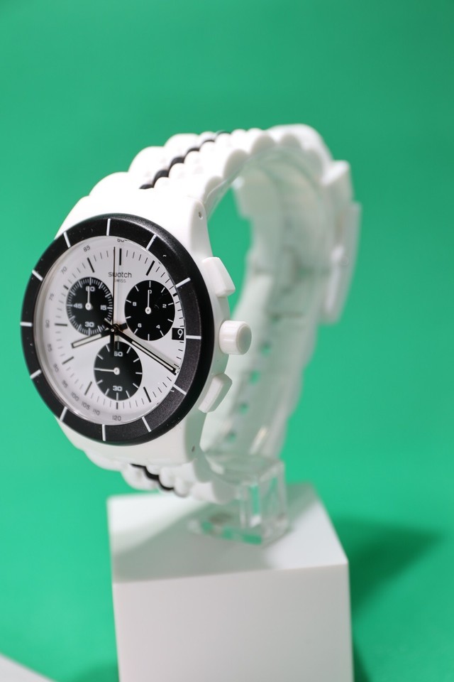 New Swiss Swatch Originals PISTE NOIRE Chrono White Silicone Watch 42mm ...
