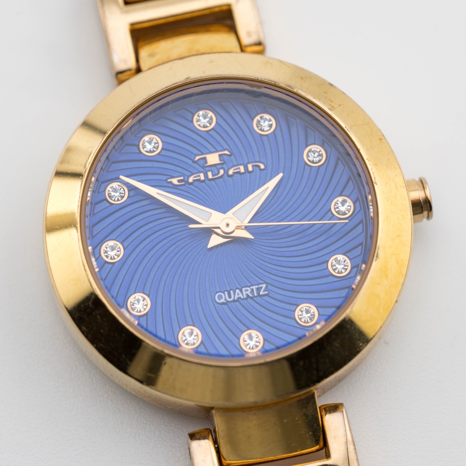 Tavan 14002 Three-Hand Quartz Analog Women's Watch Sz… - Gem