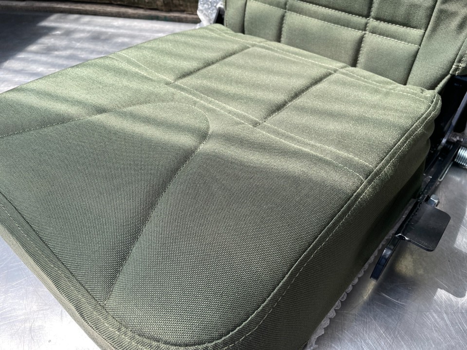 COMMANDER JUMP SEAT w/ GUNNER RESTRAINT & BASE MASTERCRAFT FMTV HMMWV ...