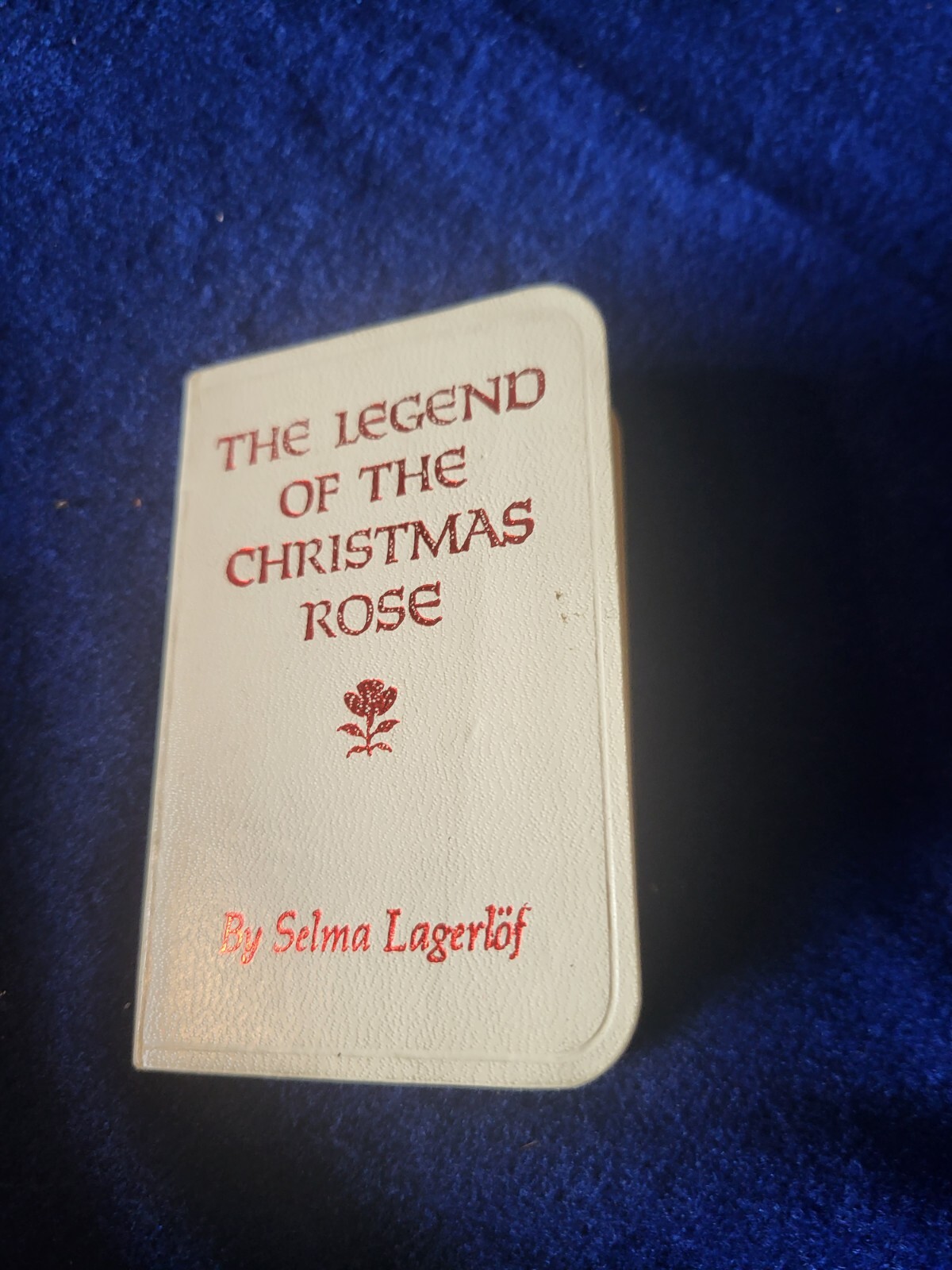 The Legend Of The Christmas Rose By Thelma Lagerlof 3 "×2" HALLMARK | eBay